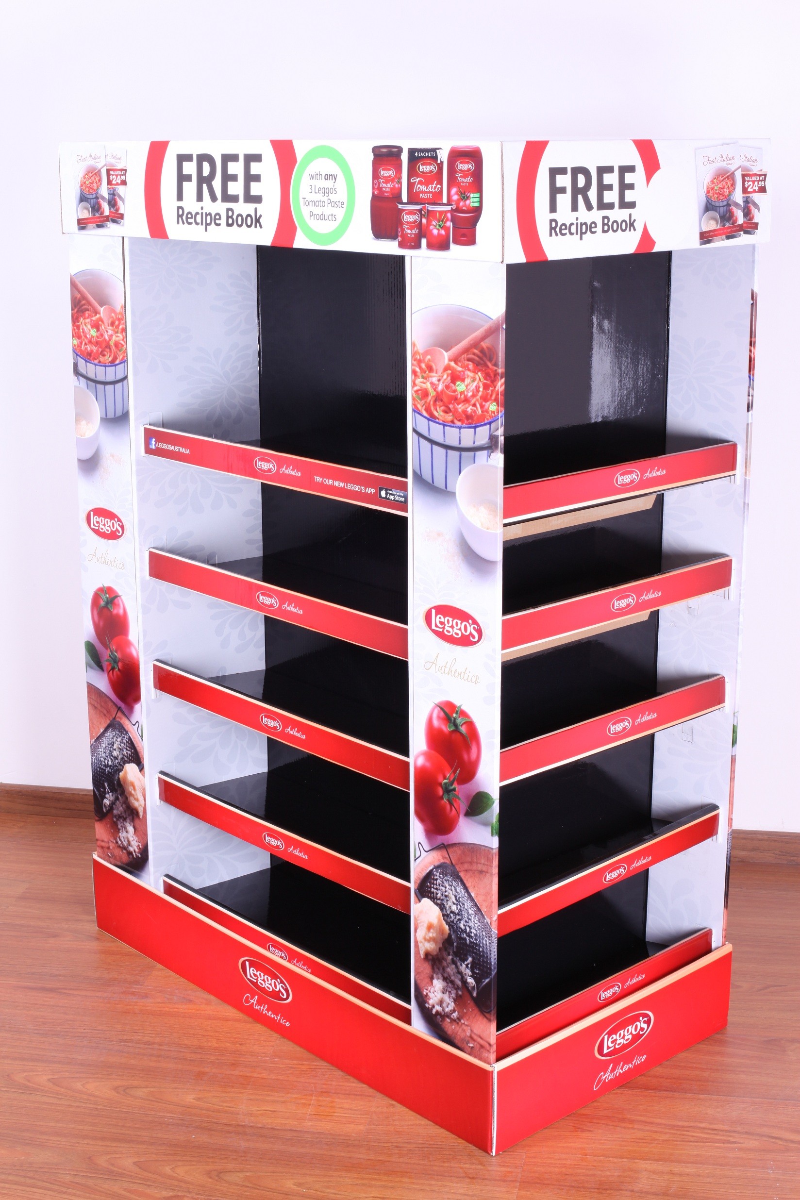 Pallet Display For tomato paste products